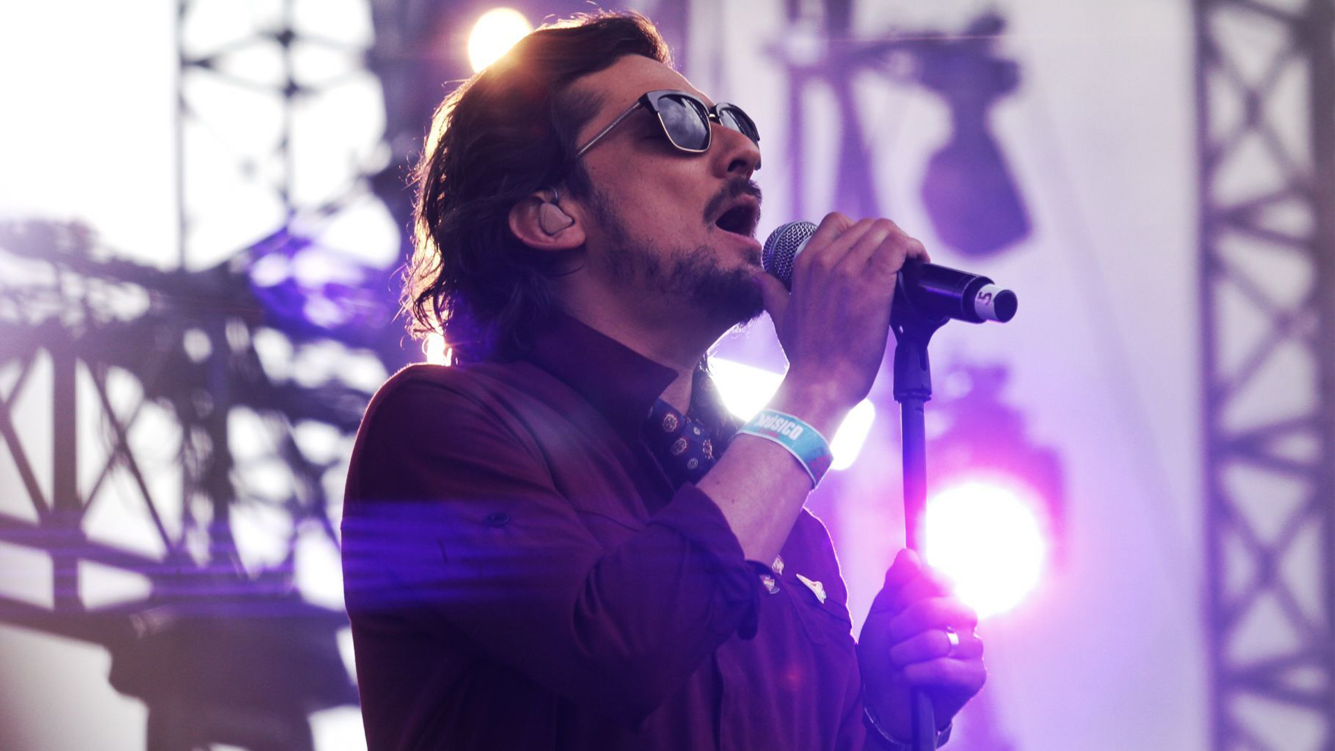 León Larregui: trayectoria musical y Tecate Pa´l Norte - Al Chile MX